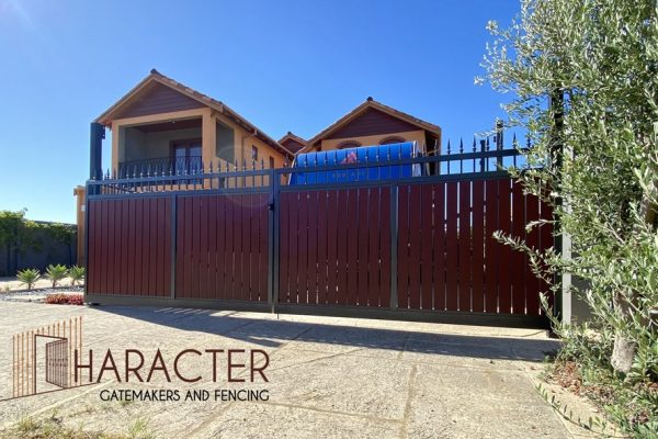 Aluminium Slat Swing Gates - Character Gatemakers and Fencing